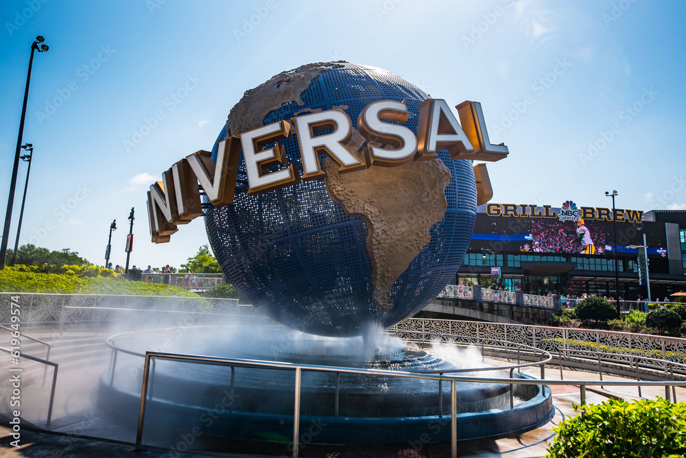 Universal Globe at Universal Orlando Resort also known as Universal ...
