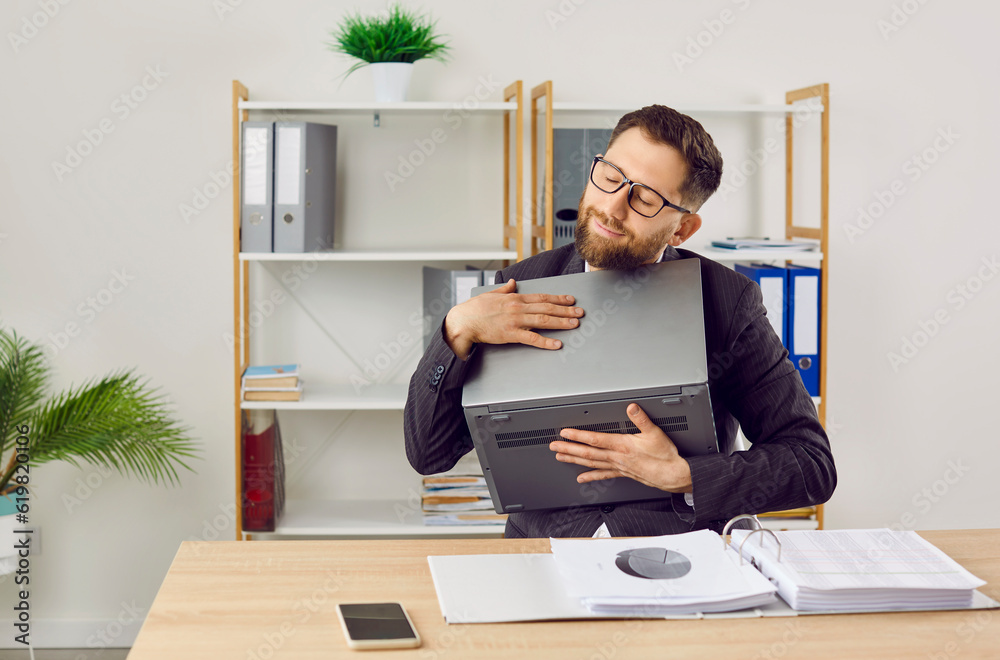 Funny office worker, entrepreneur or business accountant loves his ...