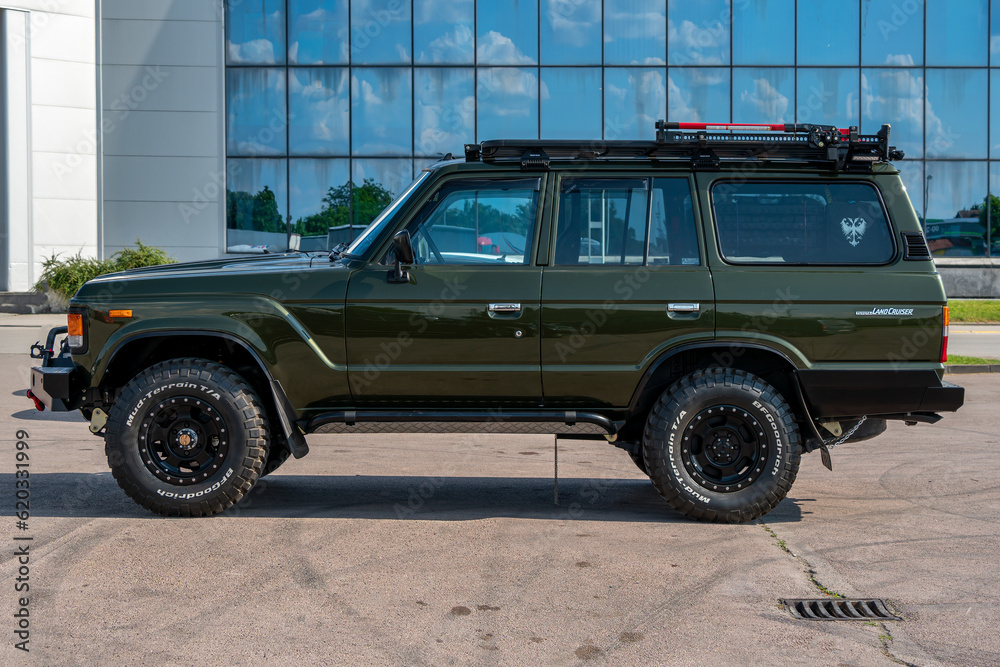 Perfect off-road 4x4 expedition vehicle Toyota Land Cruiser 60 series ...