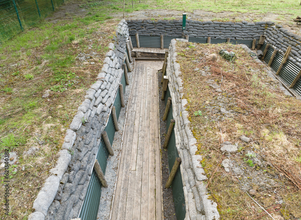 Foto de replica of a world war one trench for army infantrymen do Stock ...