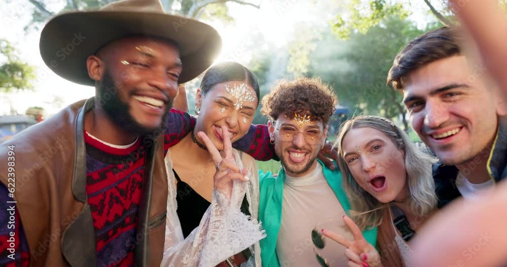 Festival, friends and selfie with laugh, celebration and party outdoor ...