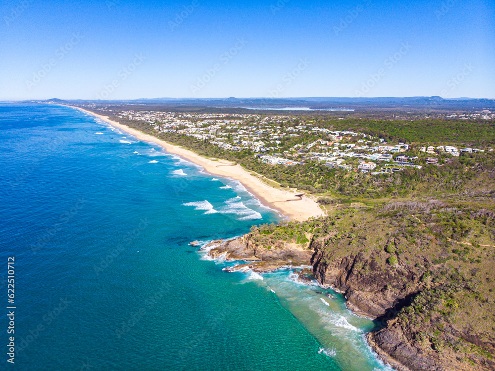Foto de aerial panorama of beautiful coast of noosa national park ...