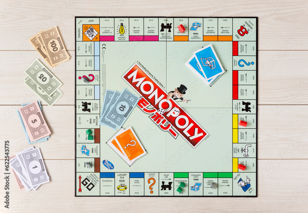 MONOPOLY. Japanese version. board games, table games. モノポリー日本語版。ボードゲーム ...