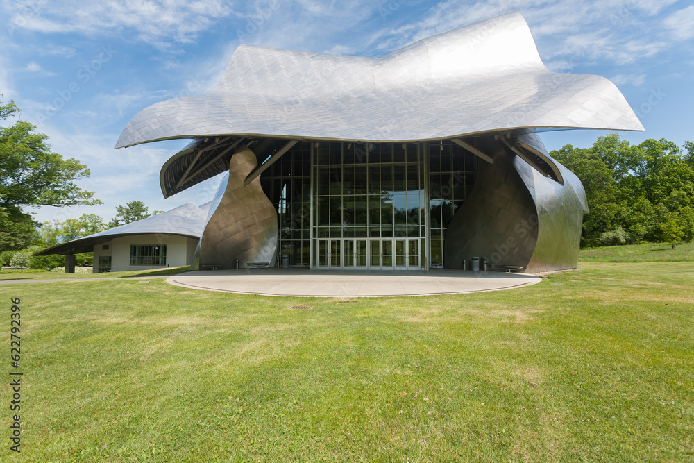 The Richard B. Fisher Center for the Performing Arts at Bard College ...