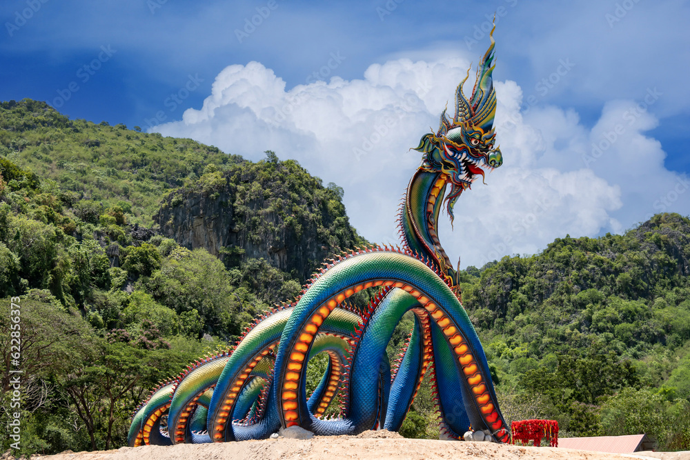 King of Nagas with Buddha statue Beautiful Naga statue, Wat Tham Jang ...