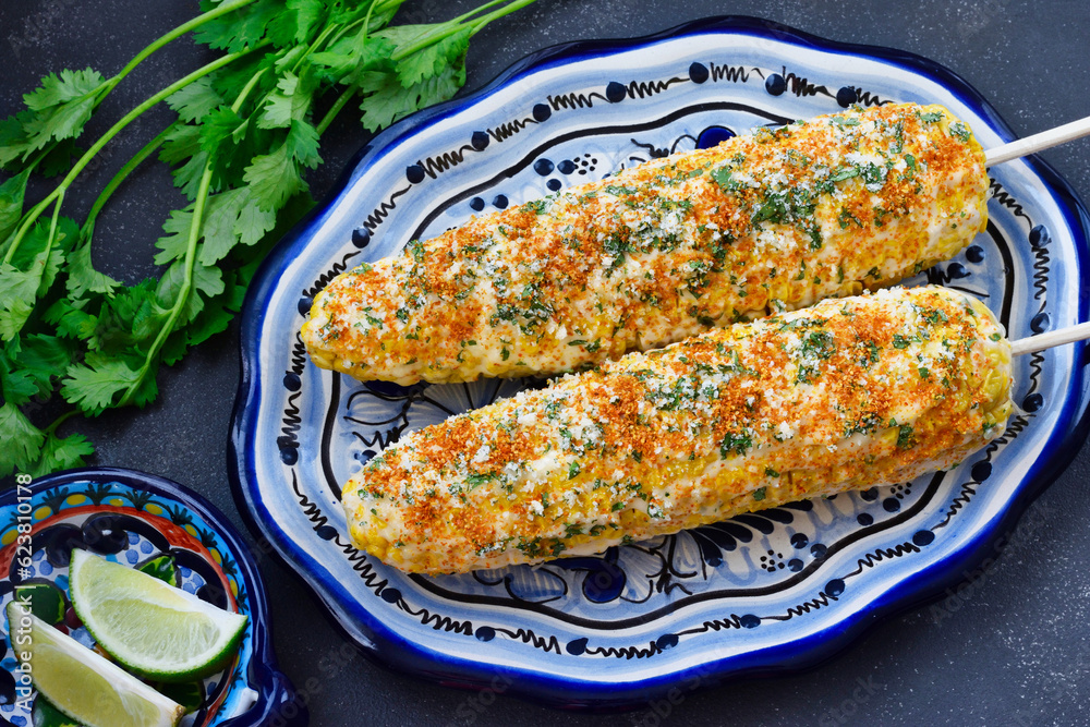 メキシコのエローテス Elotes Mexicanos （Mexican Street Corn） Stock Photo | Adobe Stock