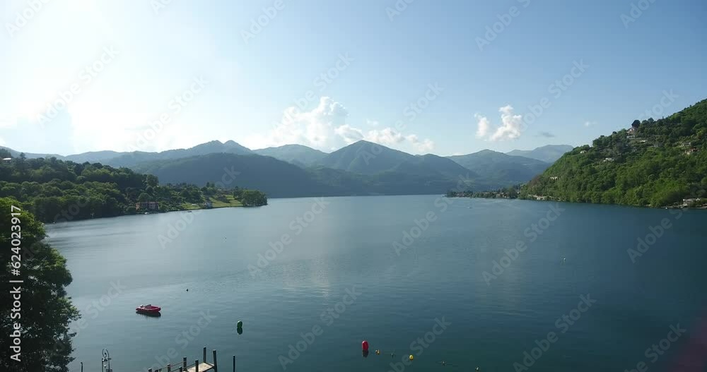 Il lago d'Orta o Cusio è un lago di origine glaciale situato in ...