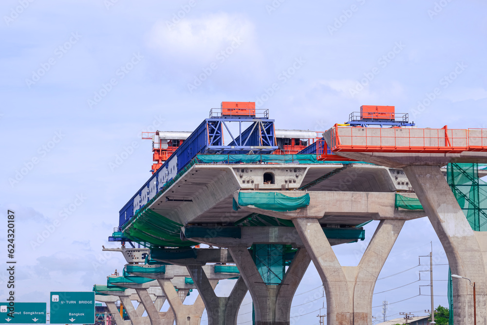 Launching gantry Structure with concrete Segment Joint on foundation of ...