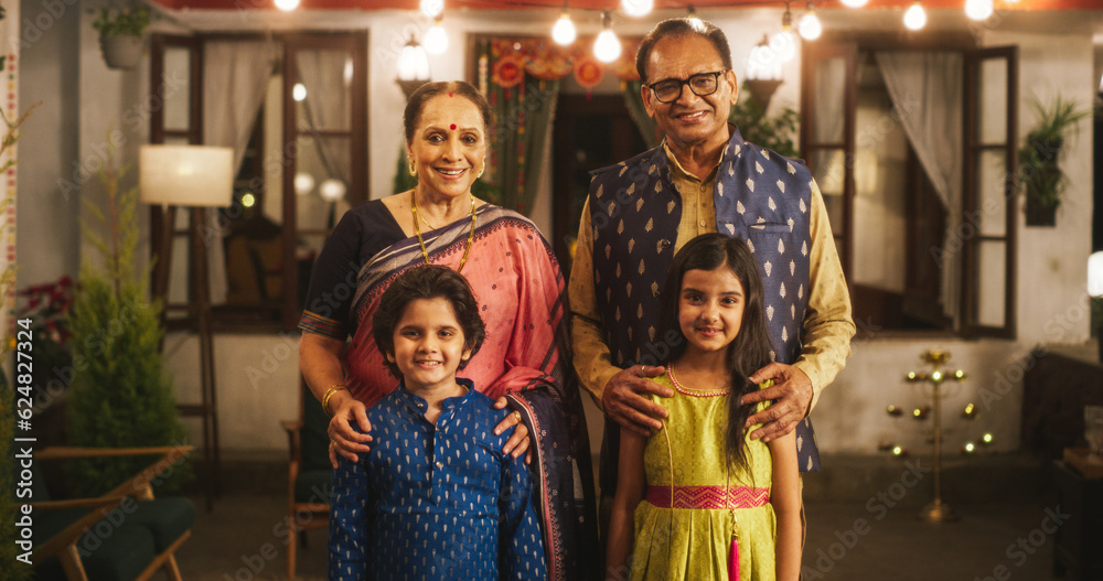 Portrait of Indian Family in Traditional Clothes Posing Together in ...