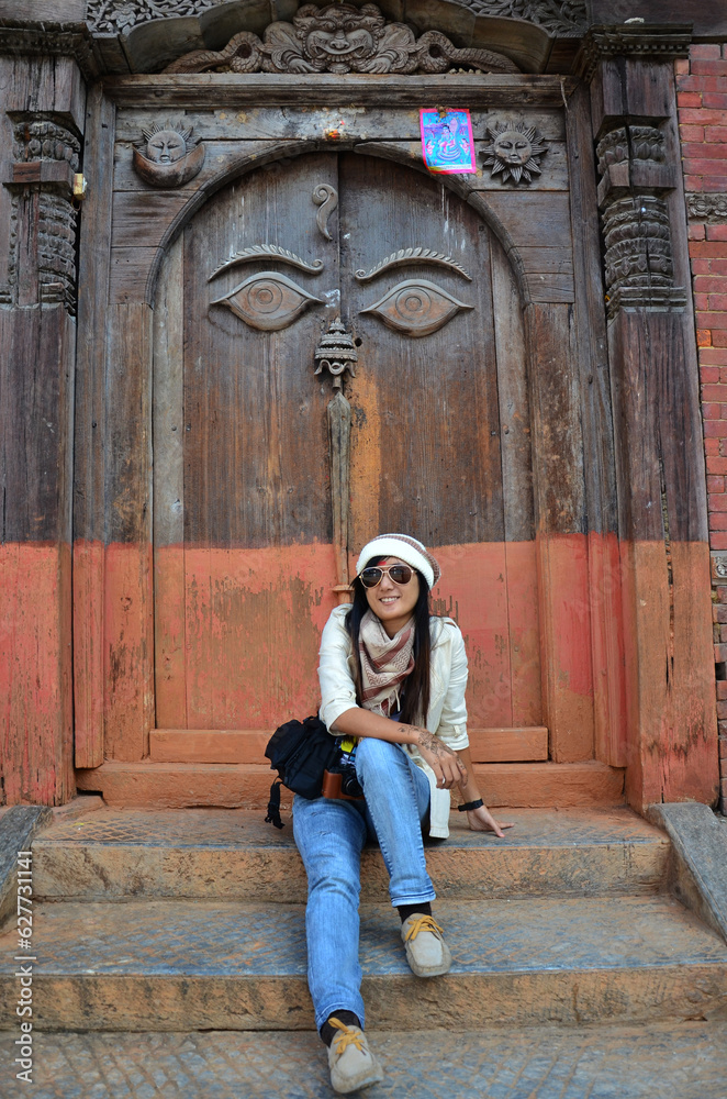 Travelers thai women journey and travel visit ancient art eyes of ...