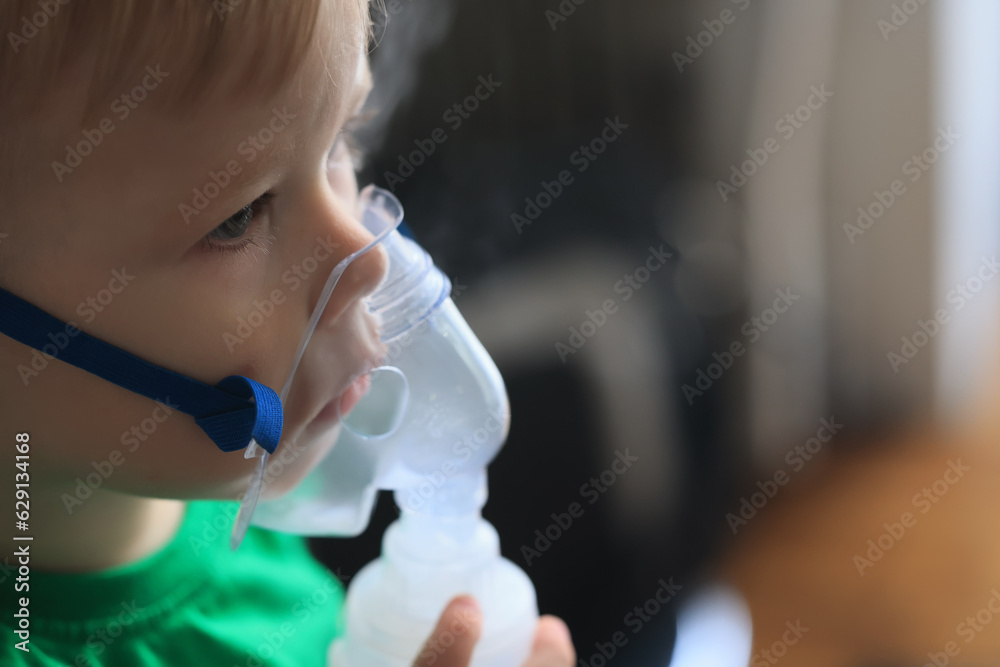 child inhaler medicine, healthcare flu hospital Stock Photo | Adobe Stock