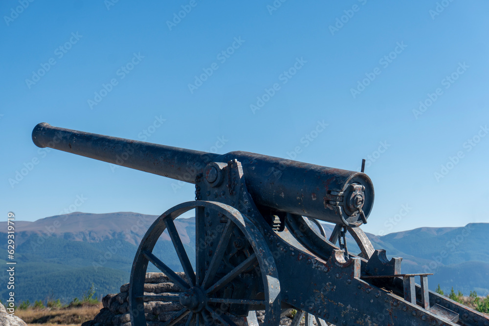 Long Tom Monument, history, Mpumalanga, South Africa, a French field ...