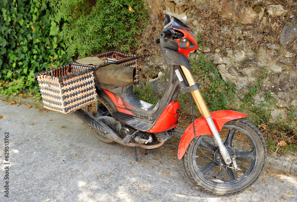 Derbi Variant Revolution Moped Motorcycle with side boxes for ...
