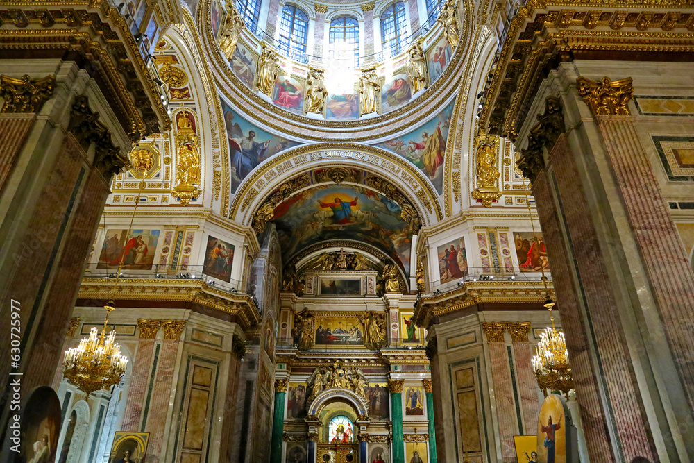 Interior with mosaic, fresco and arches of Russian orthodox church ...