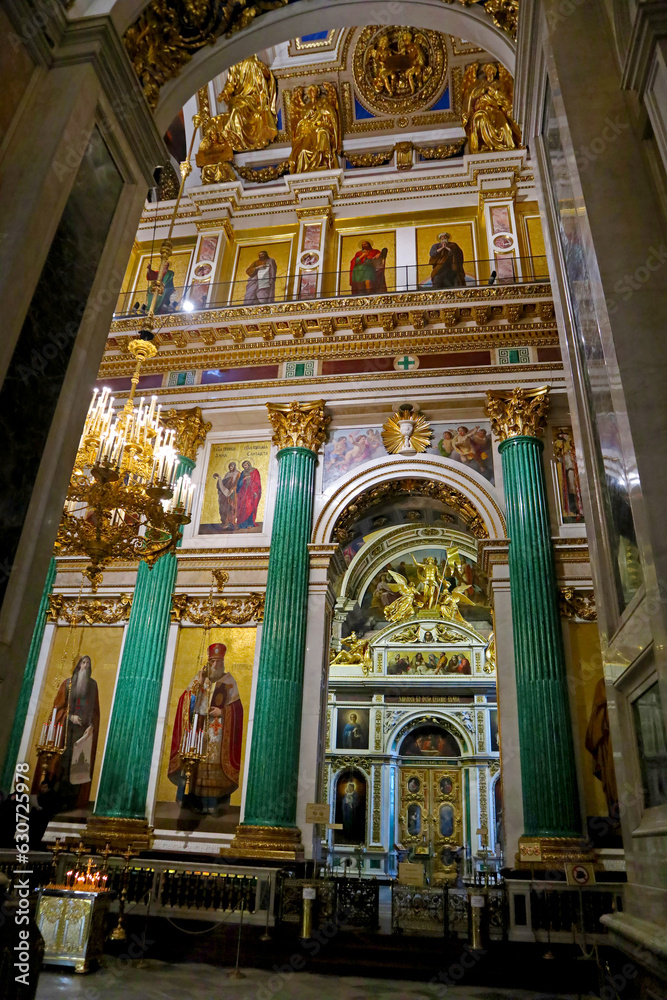 Interior with mosaic, fresco and arches of Russian orthodox church ...