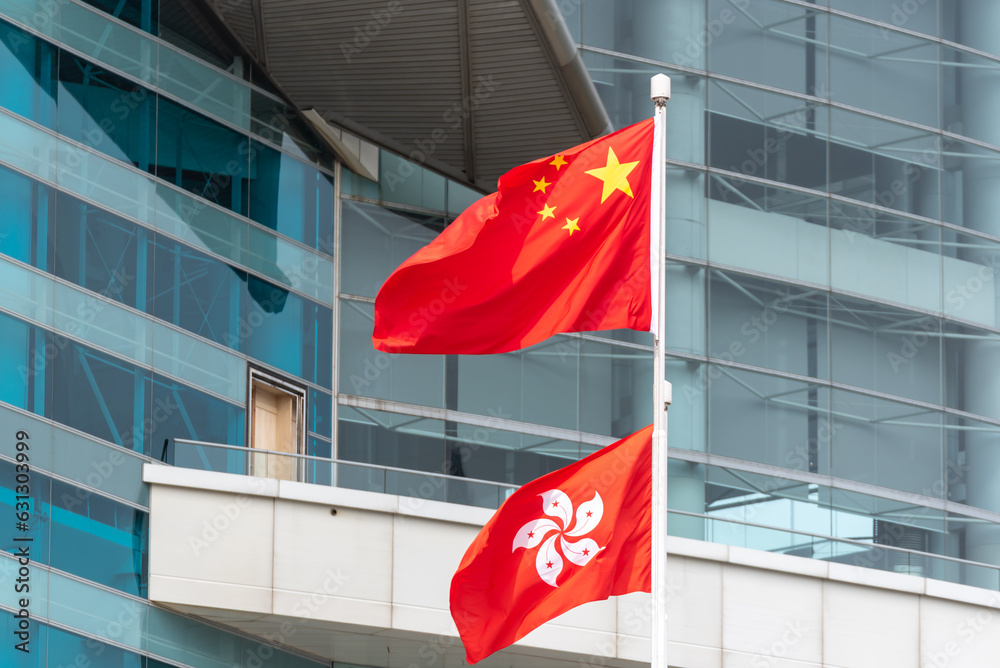 中国の国旗と香港の区旗 Stock Photo | Adobe Stock