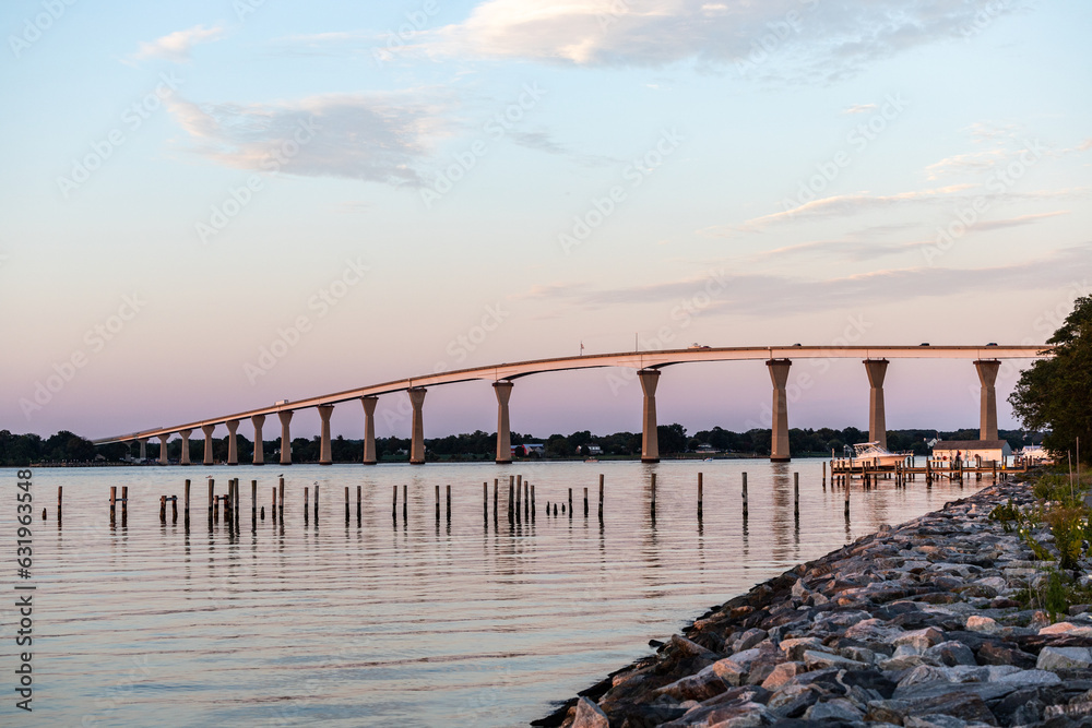Solomons, Maryland USA A sunset view of the Solomons Island Bridge over ...