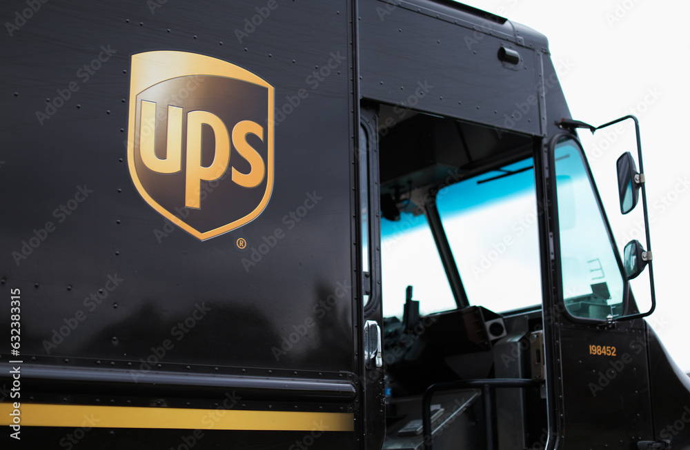 Foto de Boston, MA, USA, August 7, 2023, United Parcel Services, UPS ...