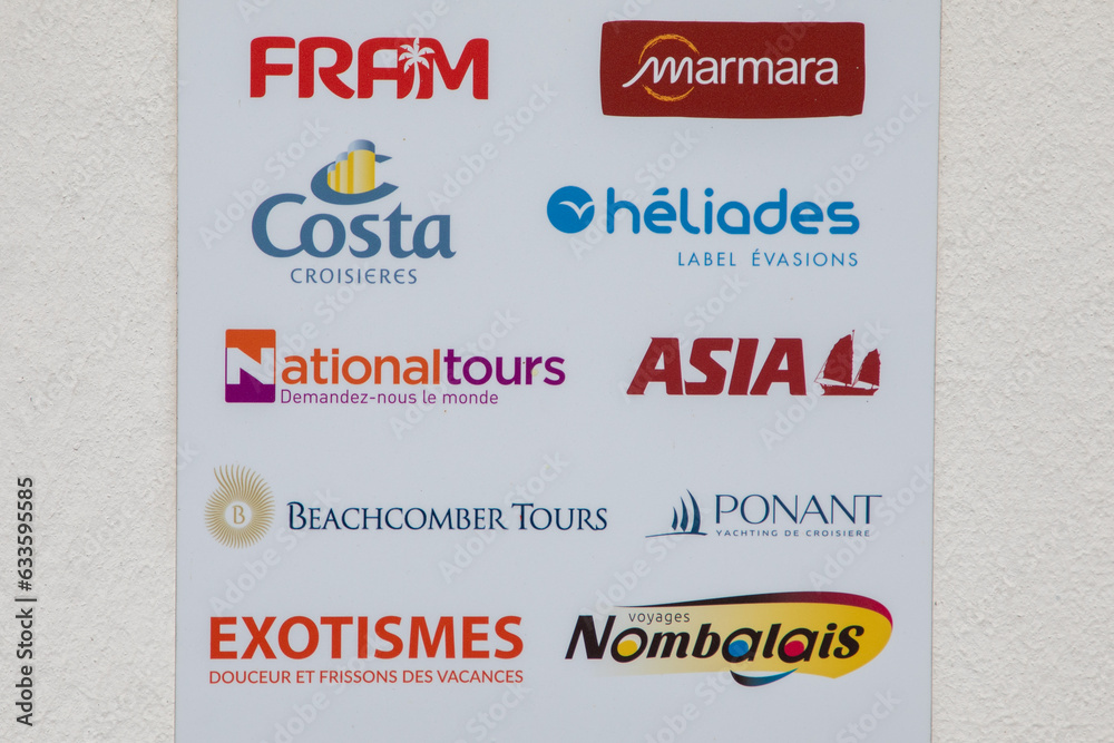 Foto de travel agency gathering all sign logos of clubs tour operators ...