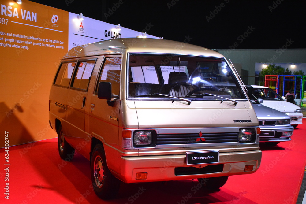 Mitsubishi L300 versa van at Mitsubishi Motors 60th anniversary in ...
