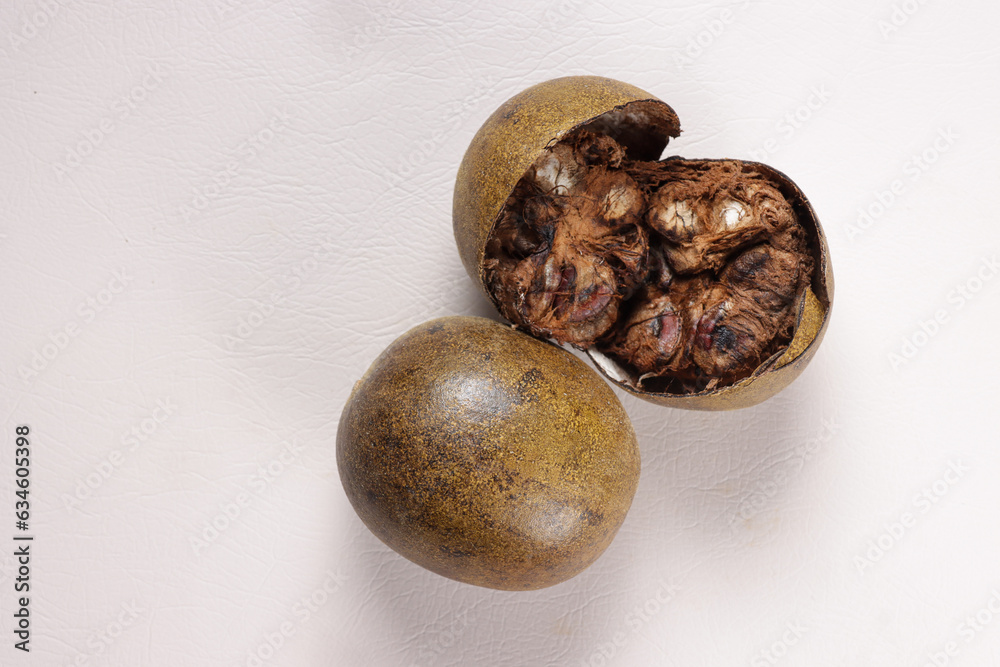 Dried Monk Fruit (Luo Han Guo) or Lo Han Kuo is Sweet Fruit used to ...