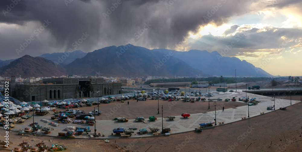 Mercy Mountain in Arafat where the Prophet Mohammed stand up in Hajj ...