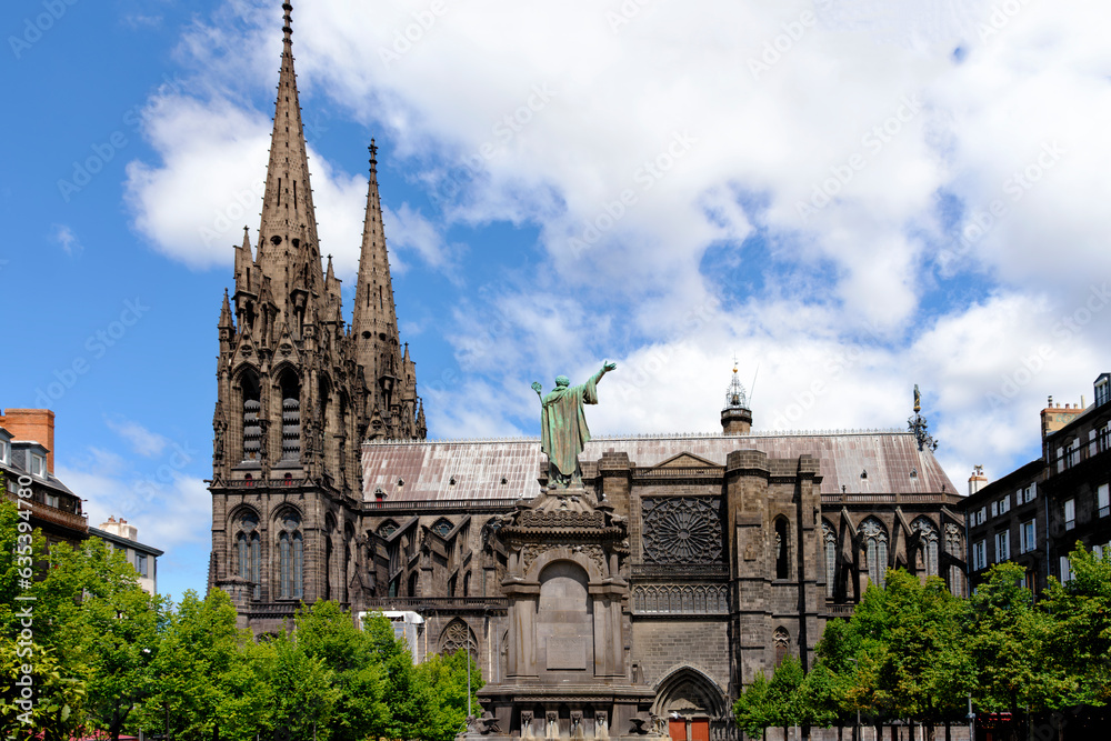 Clermont-Ferrand city gothic cathedral Notre-Dame-de-l'Assomption ...