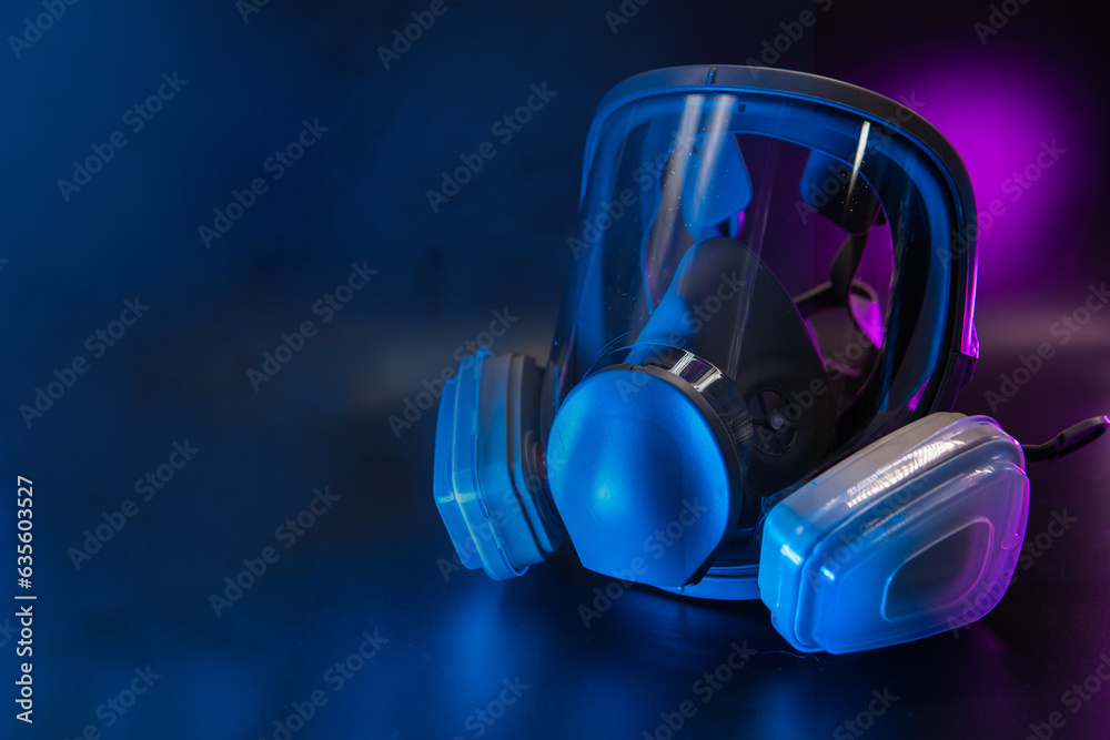 Full face gas mask respirator for personal protection of eyes and ...