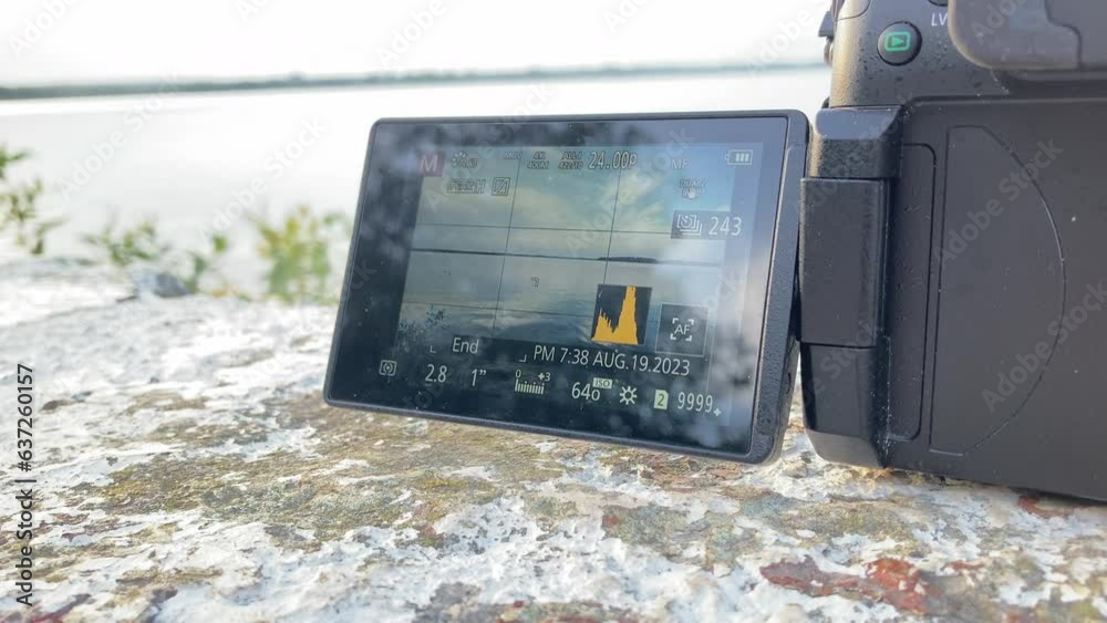 Video Stock POV: Capturing timelapse footage with the camera. Turn on ... Video Stock POV: Capturing timelapse footage with the camera. Turn on ...