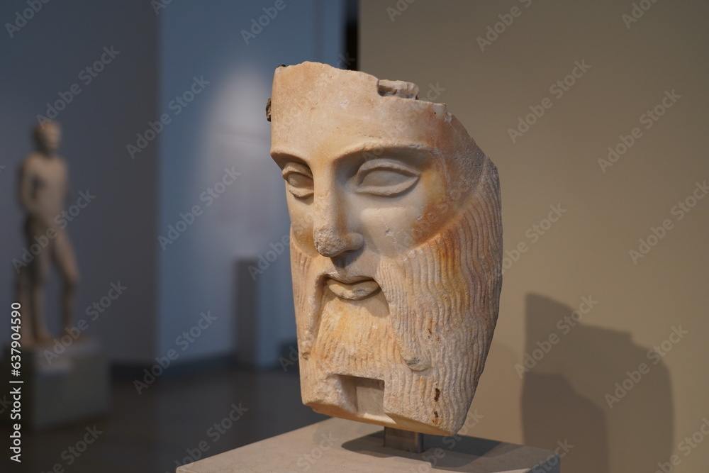 Maske des griechischen Flussgottes Acheloos in der Antikensammlung des ...