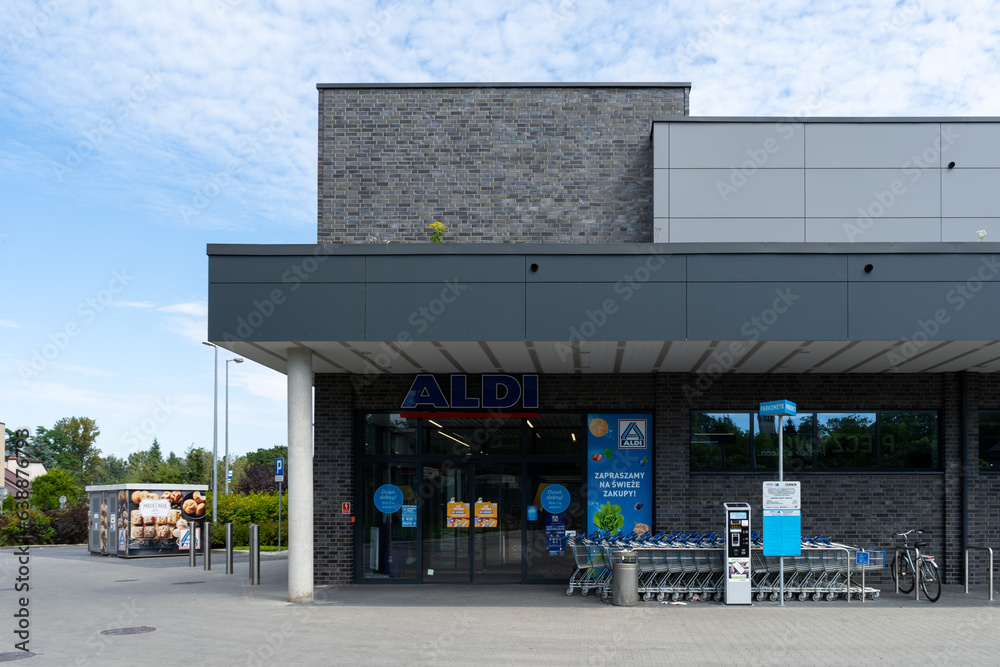 Aldi supermarket with logo sign. German multinational discount retail ...