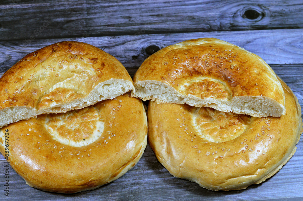 Tandyr nan Uzbek bread, a type of Central Asian bread, often decorated ...