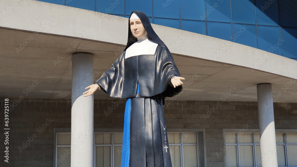 Foto de Nova Trento, Santa Catarina, Brazil – August 05, 2023: Statue ...