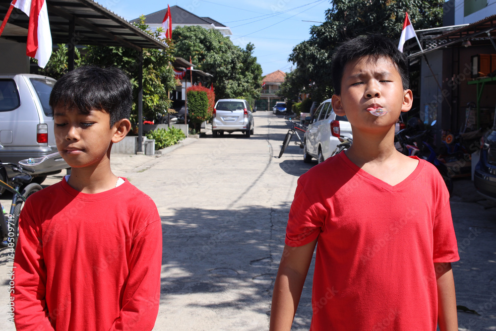 Happy Indonesian children playing Indonesian traditional games called ...