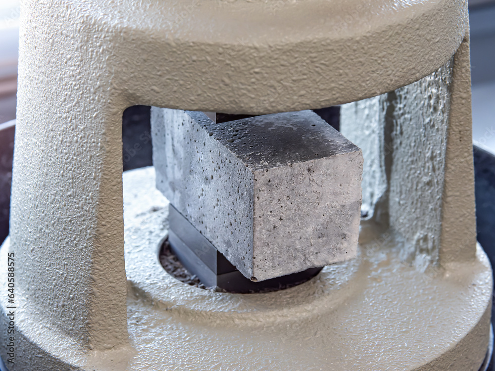 Foto de Test of cement compressive strength according to standards ...