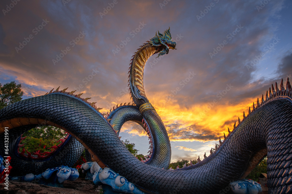 Phaya Si Mukda Maha Muni Nilapala Nakkharat The King of giant Naga ...