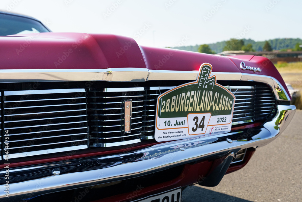 Lincoln Mercury. Front view of the bumper, hood, grille and headlights ...