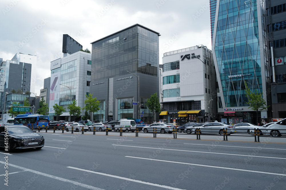 Exterior architecture and building design at Seoul urban town, the ...