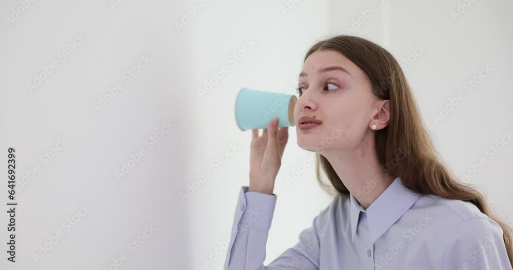 Office worker tries to eavesdrop conversation between CEO and employee ...