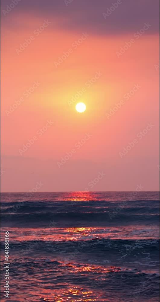 Sun is rising up over sea horizon, beautiful tropical sunrise 4K ...