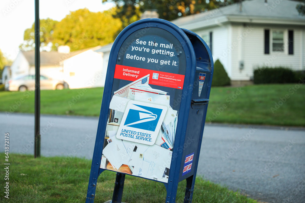 chicago, il, usa, aug 23, 2023, USPS emblem embodies rapid mail ...