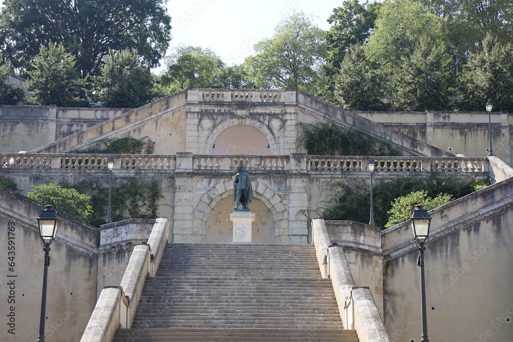 L'escalier monumental, construit au 19ème siècle, ville de Auch, département du Gers, France ...