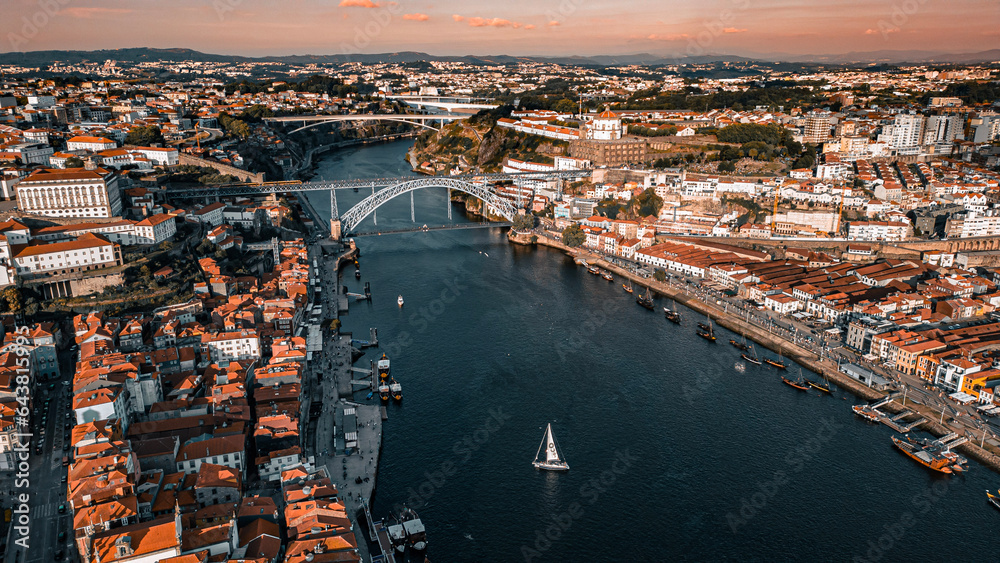 Foto de Porto Cidade Rio Douro Pelourinho Portugal Centro Histórico ...
