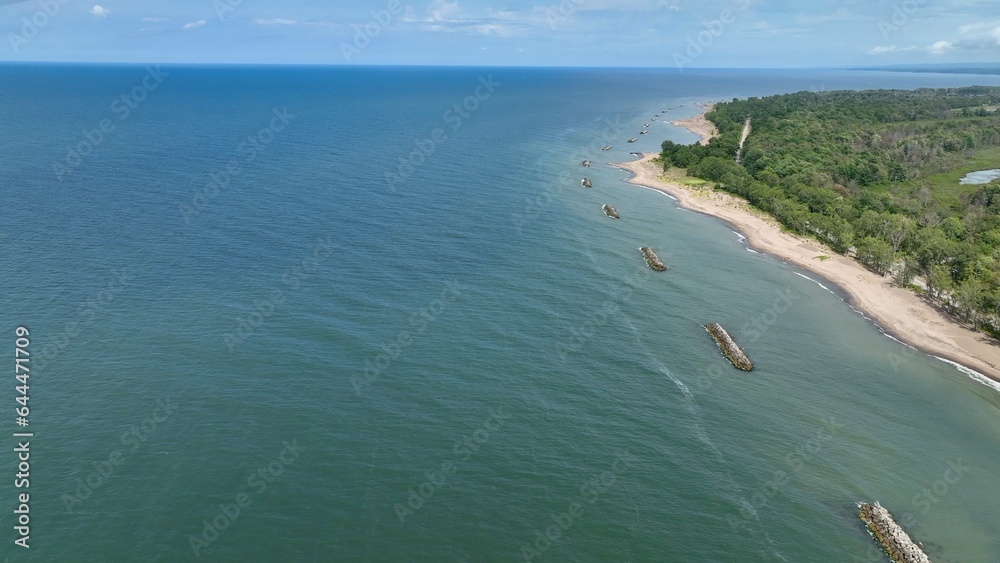 Beautiful sandy beach and coastline of barrier island on Lake Erie ...