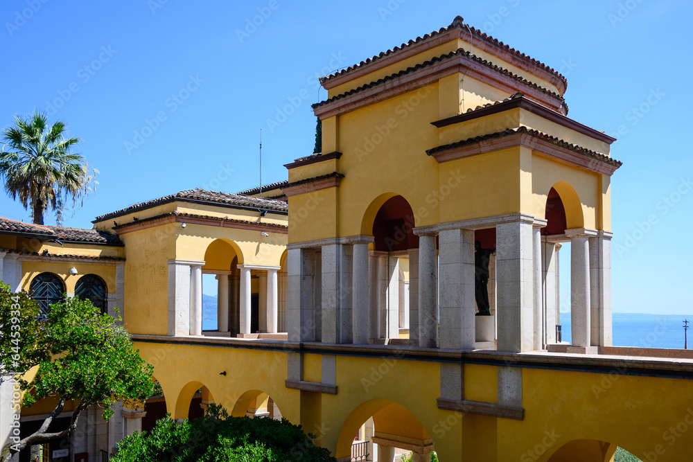 Vittoriale degli Italiani, villa di Gabriele D'Annunzio, Gardone Riviera, Salò, Lago di Garda ...