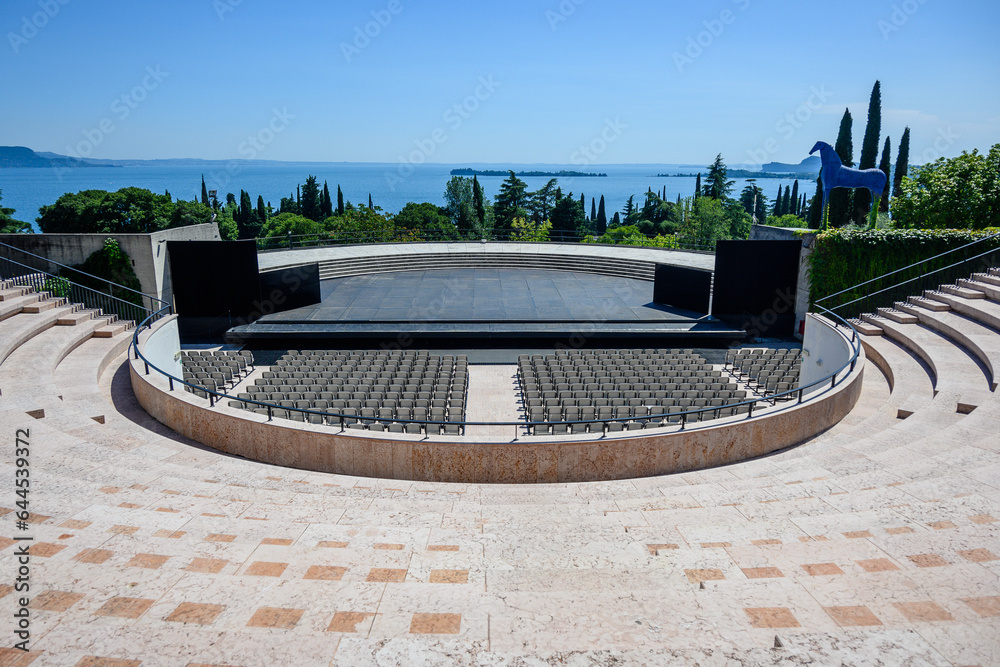 Vittoriale degli Italiani, villa di Gabriele D'Annunzio, Gardone Riviera, Salò, Lago di Garda ...