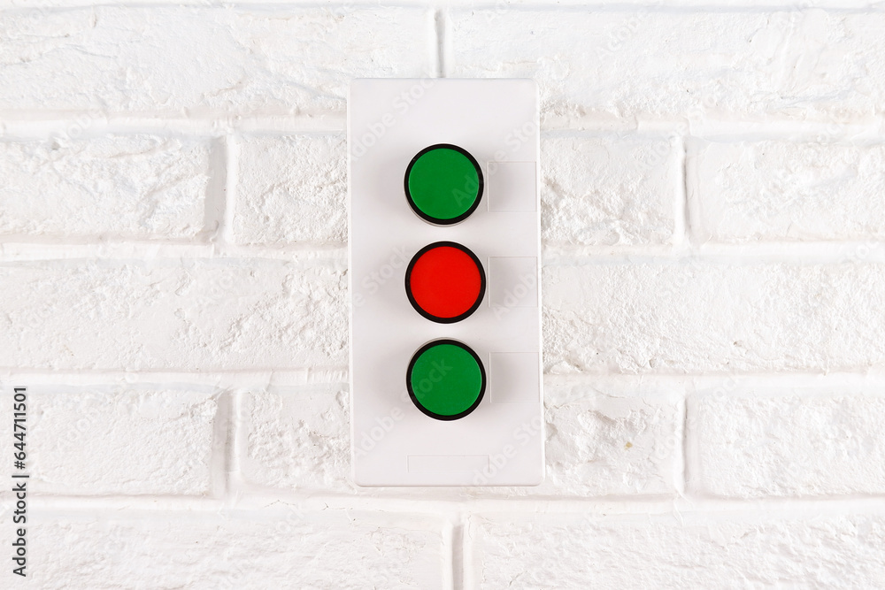 Push-button post - remote control of electrical installations ...