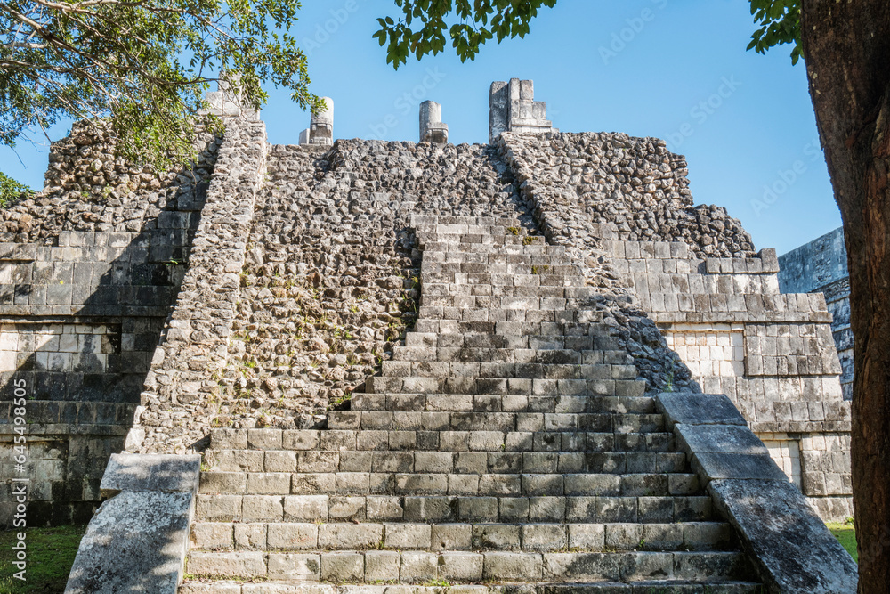 Chichen Itza, Mexico, Dez 2017. The Maya Temple of the Big Tables ...