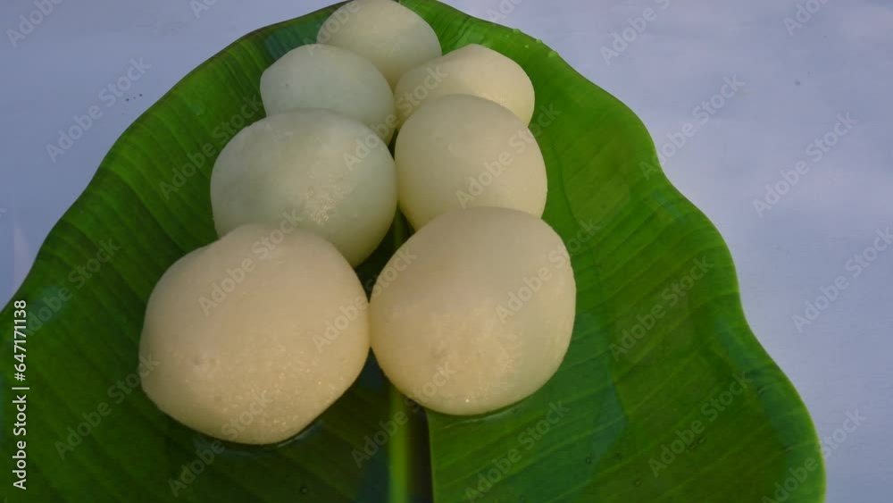 Indian Sweets Rasgulla. This sweet originated in West Bengal, India ...