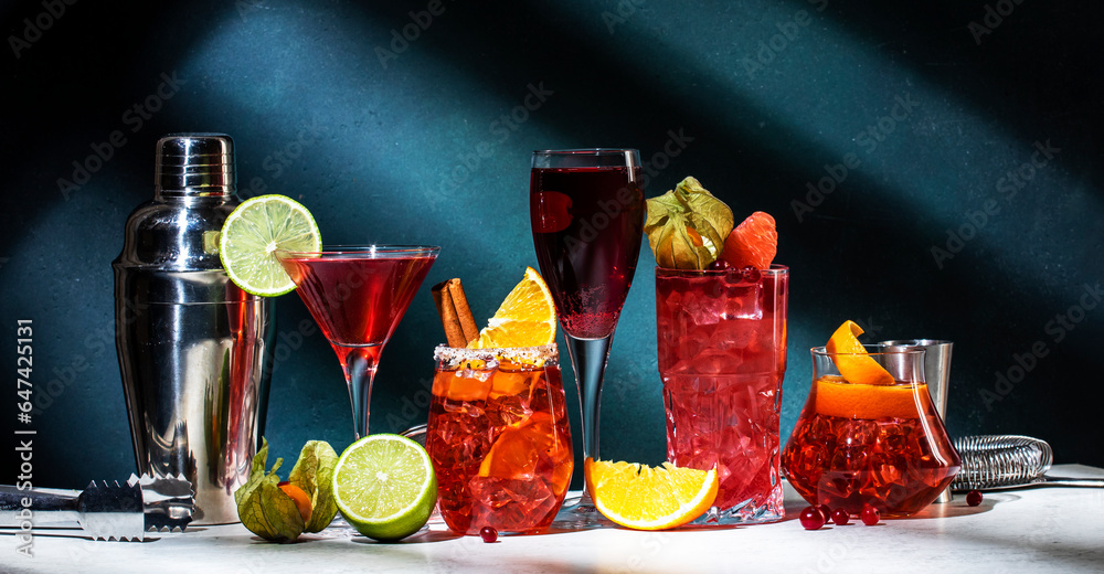 Red cocktails set: kir royale, negroni, boulevardier, cosmopolitan, sea ...